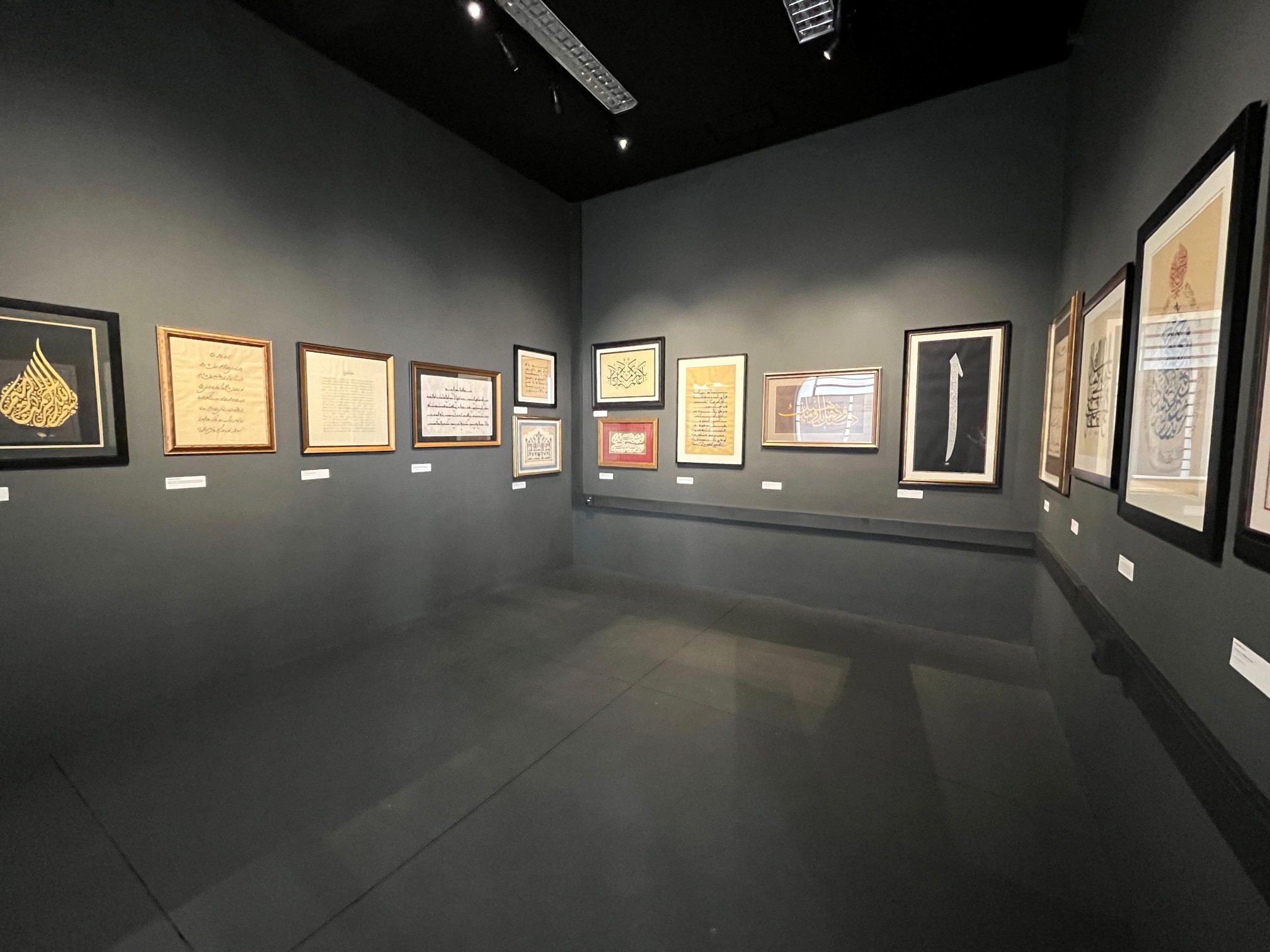 São Paulo: Arabic calligraphy in exhibition - Agência de Notícias ...